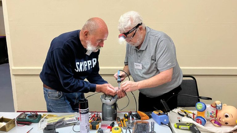 Willunga Repair Café proving a real success - Aldinga Village Voice